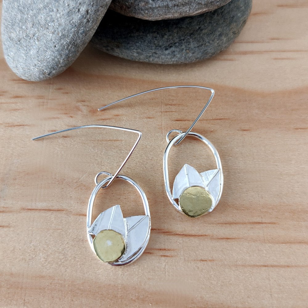 Daffodil Earrings Silver Jewellery At The Vault Nz Nz Sor